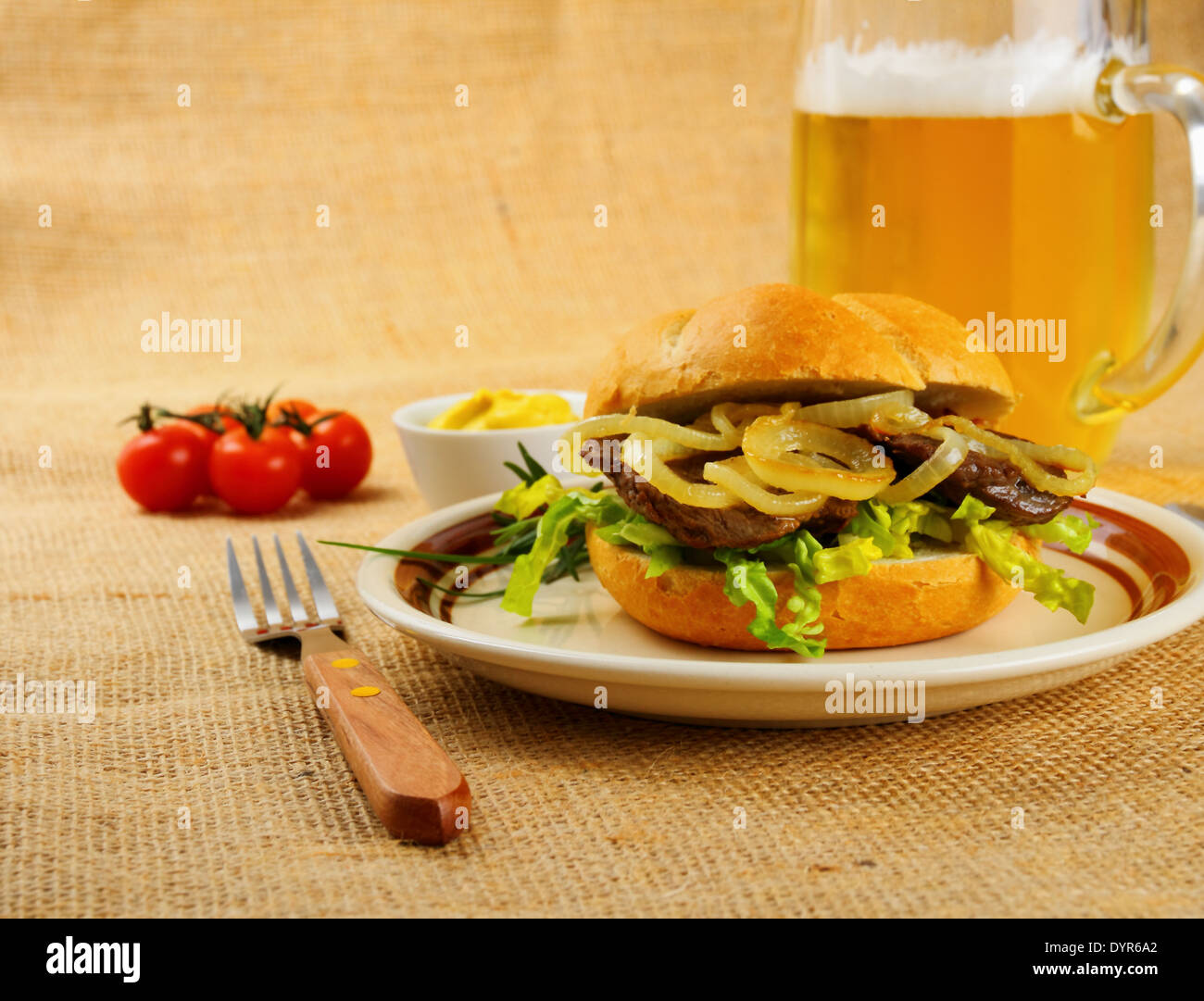 Beef bun hi-res stock photography and images - Alamy