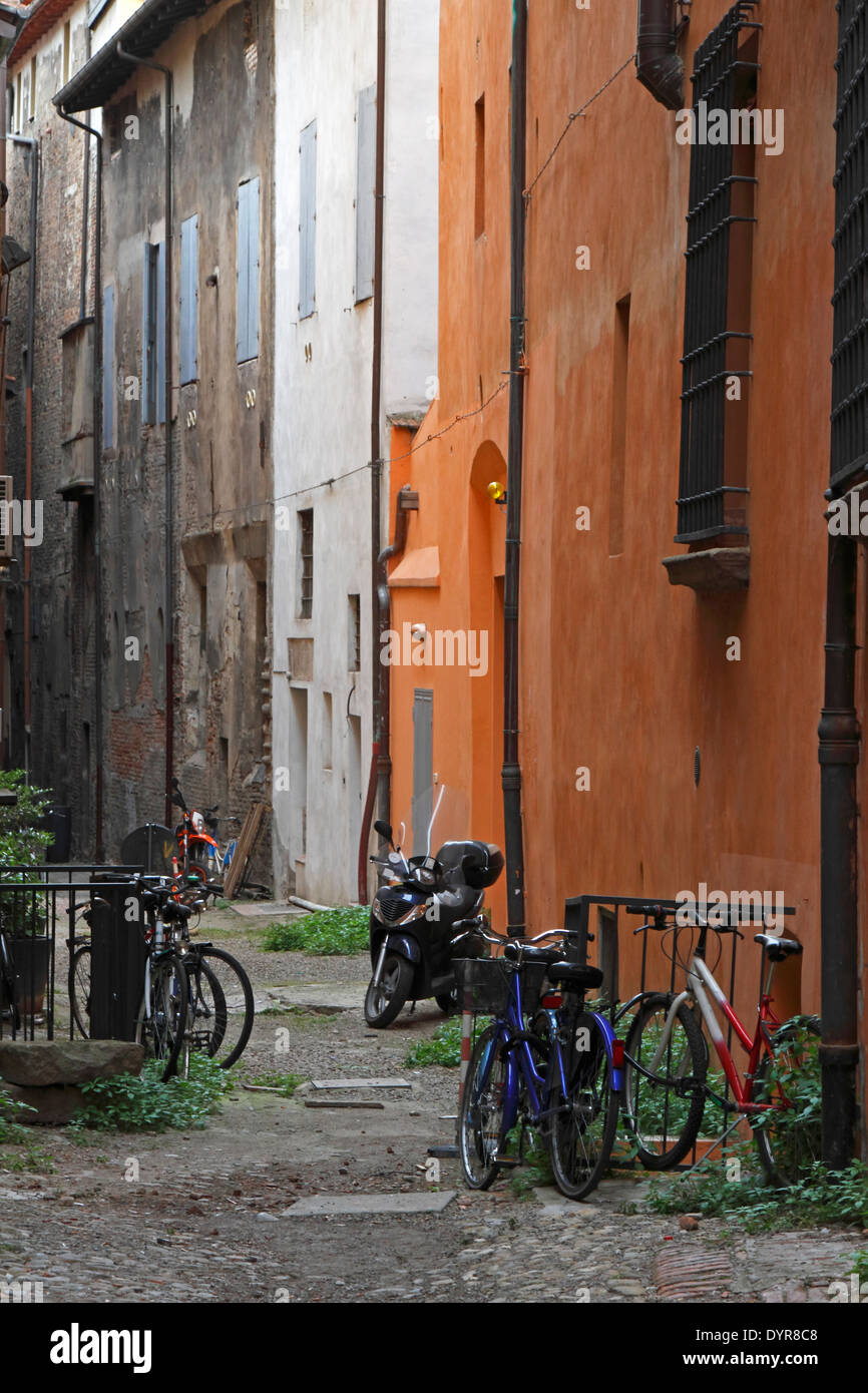 Small side-street in Bologna Stock Photo - Alamy