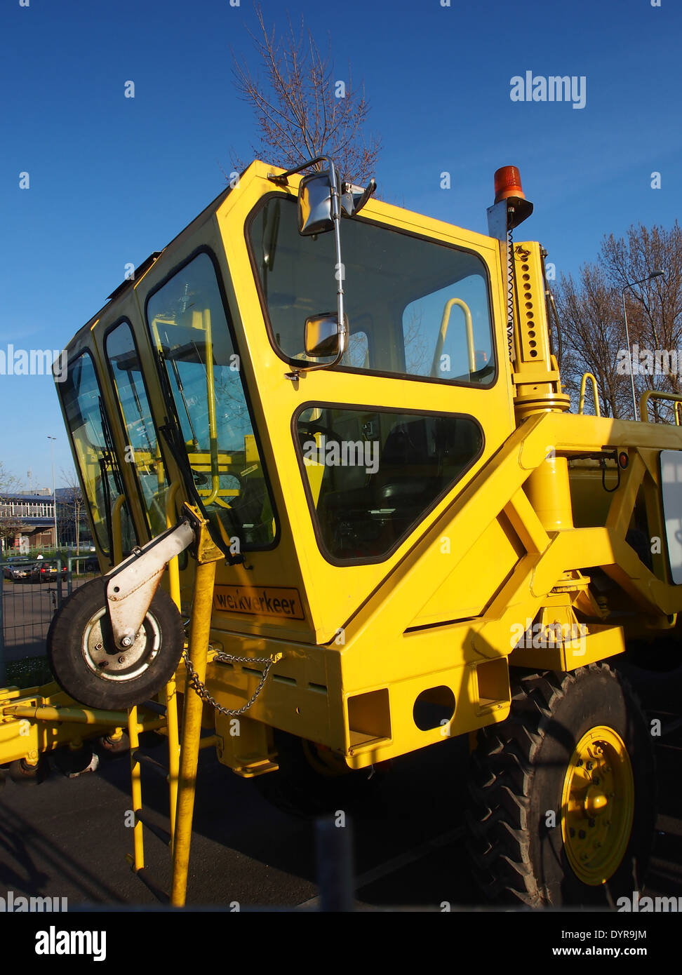 Quick change moveable barrier qmb hi-res stock photography and images ...