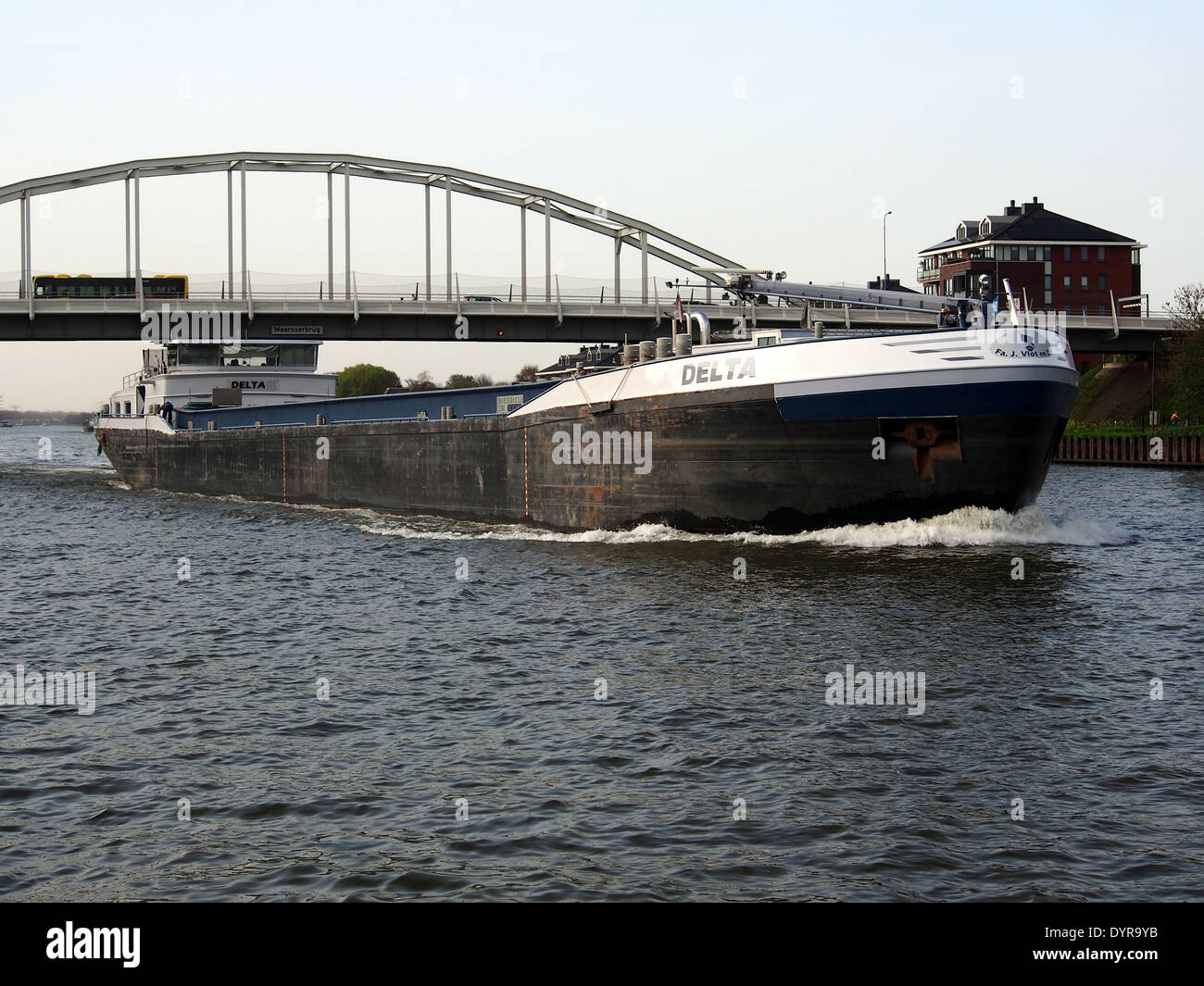 Delta, ENI 02332657 is a vessel seen on the Amsterdam-Rijn Canal, a key ...