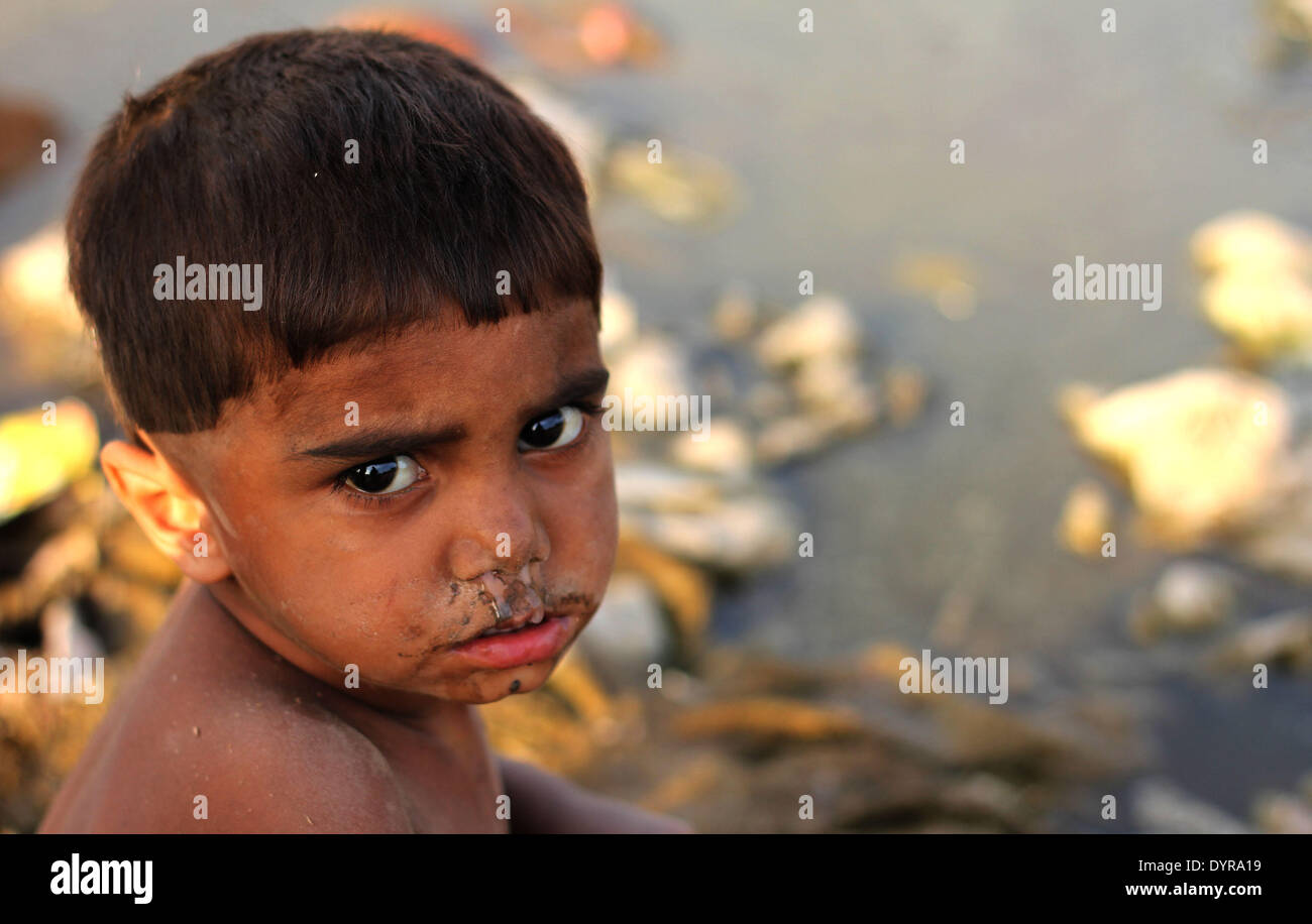 LAHORE, PAKISTAN, APRIL 24: Pakistani gypsy children playing in the dry ...