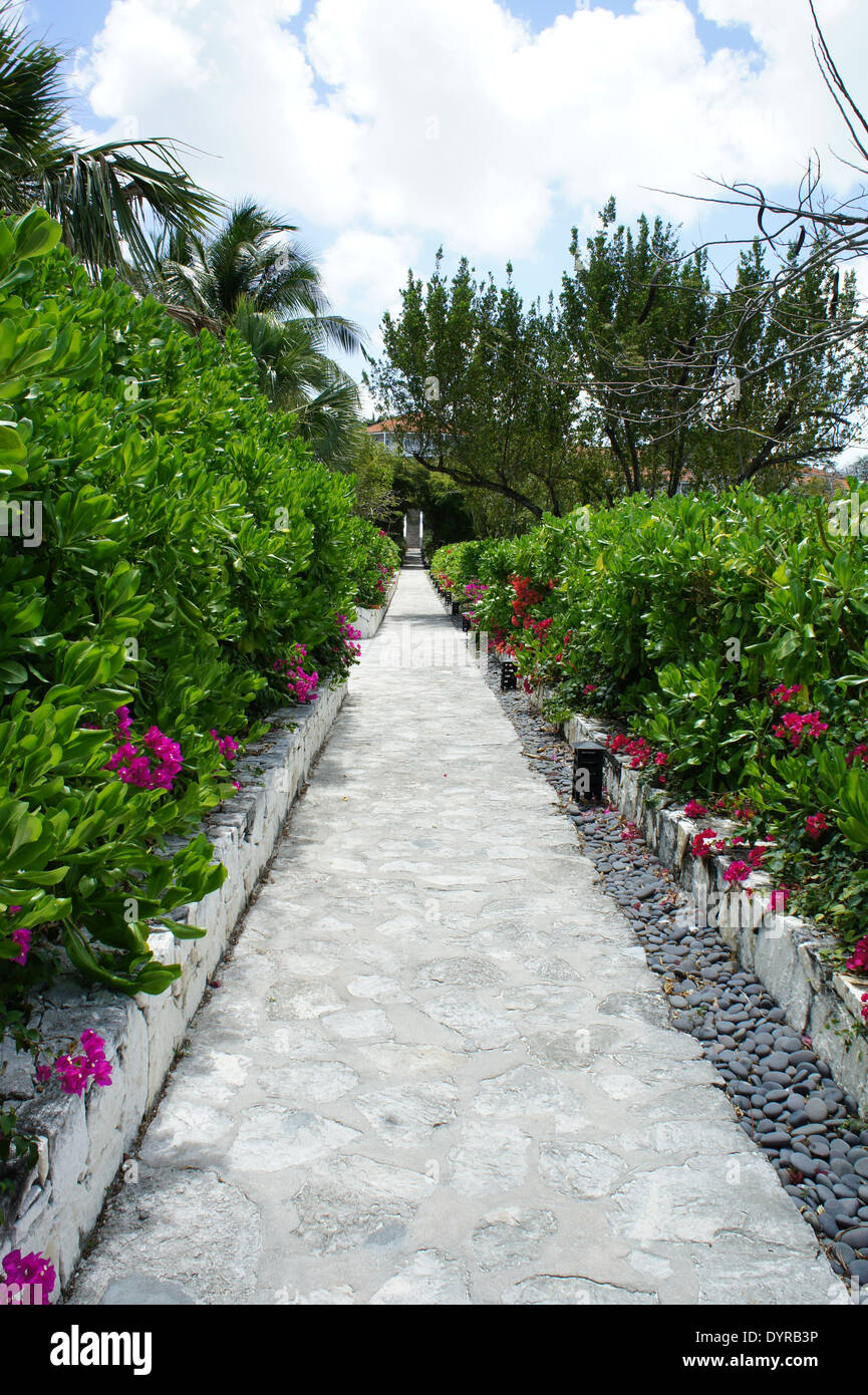 Landscaped walkway at Parrot Cay Resort Stock Photo - Alamy
