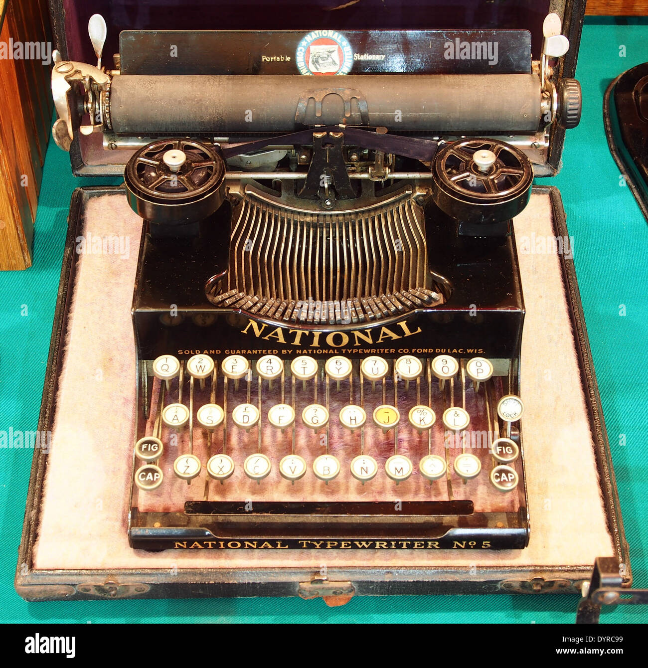 National typewriter hi-res stock photography and images - Alamy