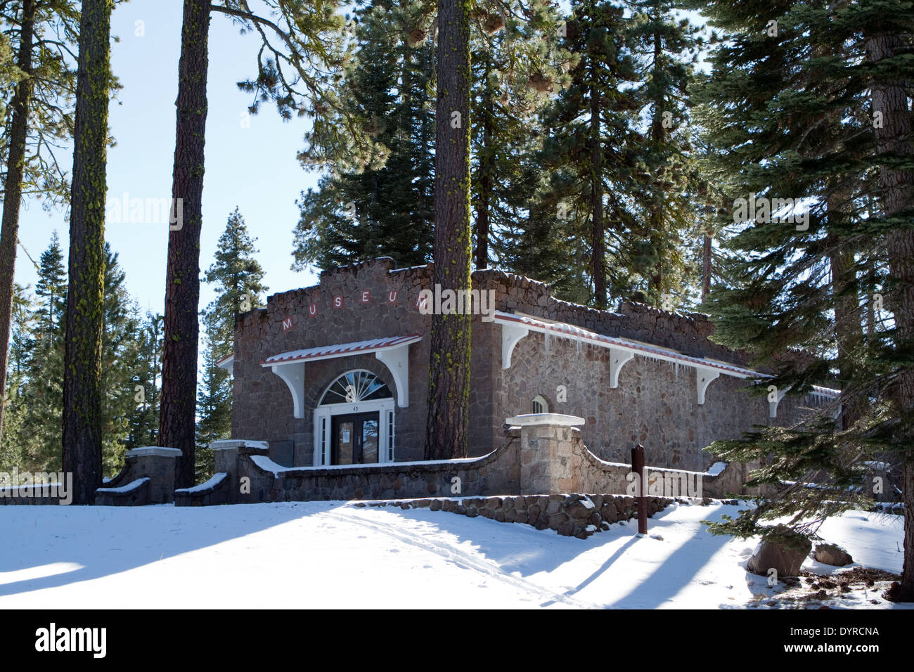 California park ranger hi-res stock photography and images - Alamy