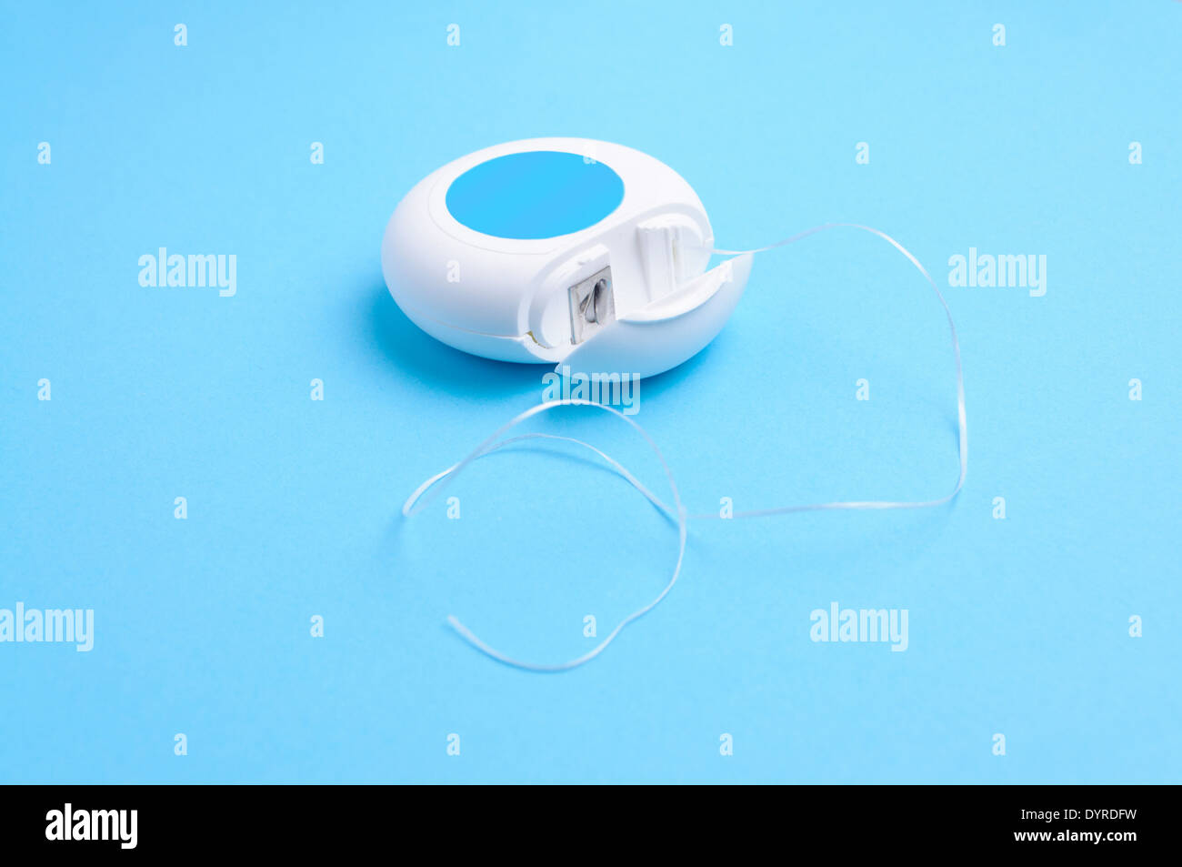 Dental floss hi-res stock photography and images - Alamy