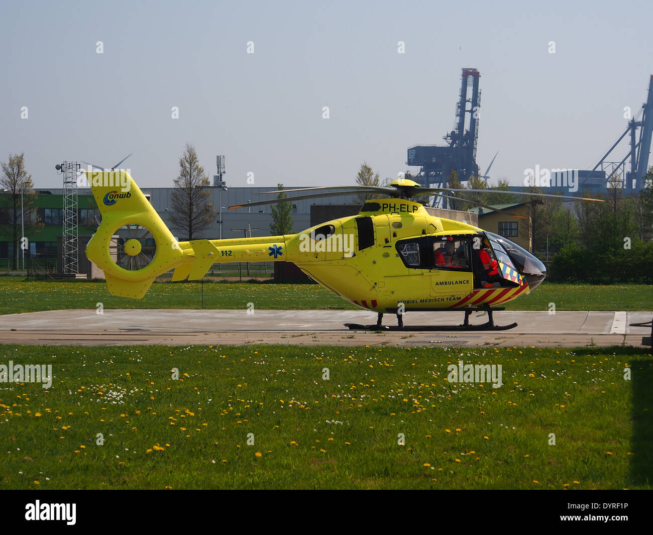Twin engine helicopter hi-res stock photography and images - Alamy