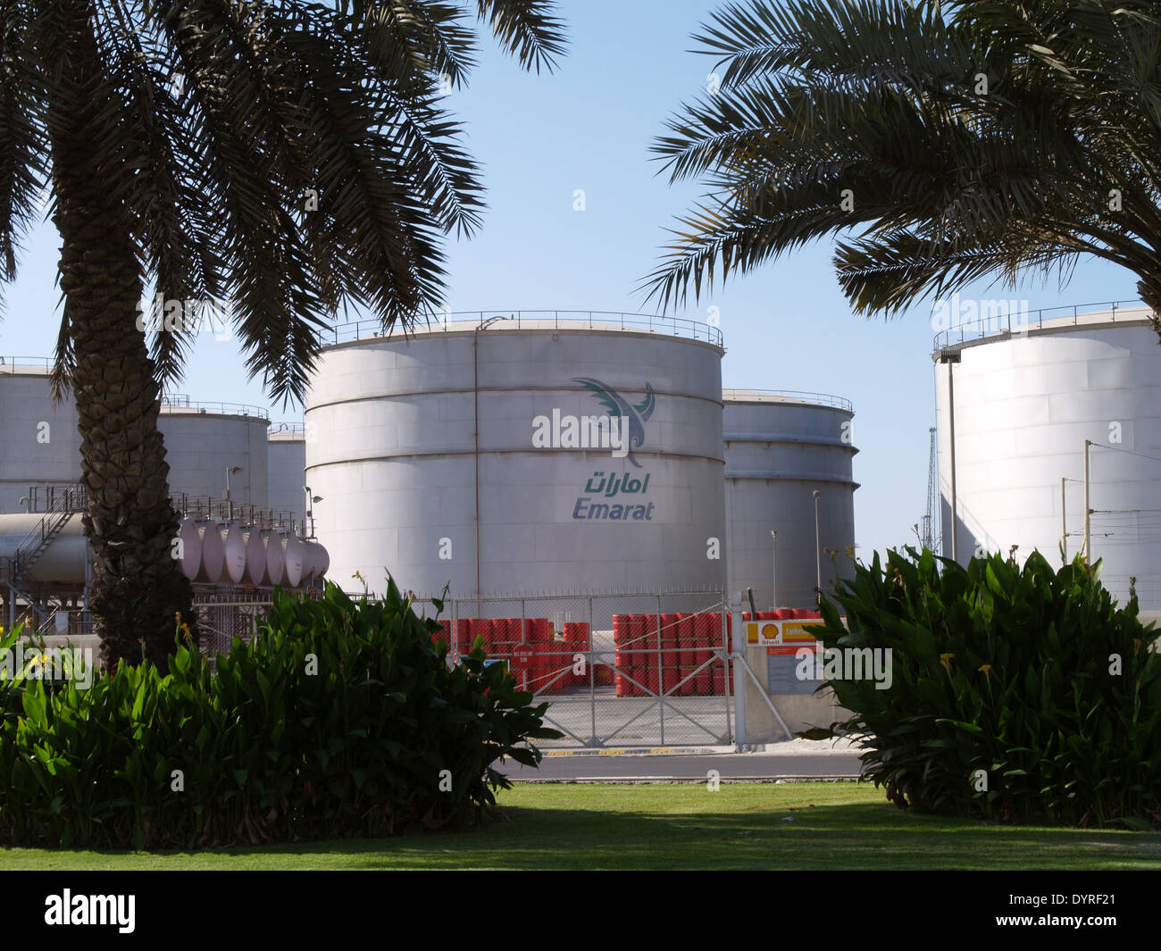 Oil Fuel Uae Stock Photos & Oil Fuel Uae Stock Images - Alamy