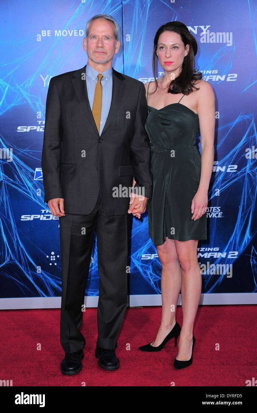 New York, NY, USA. 24th Apr, 2014. Campbell Scott, Kathleen McElfresh ...
