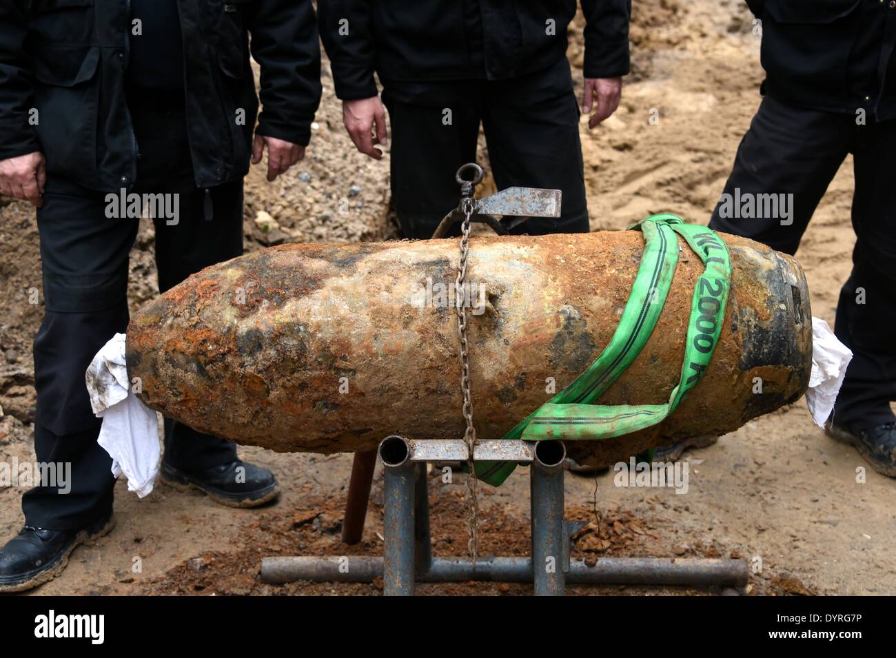 Diffused bomb hi-res stock photography and images - Alamy