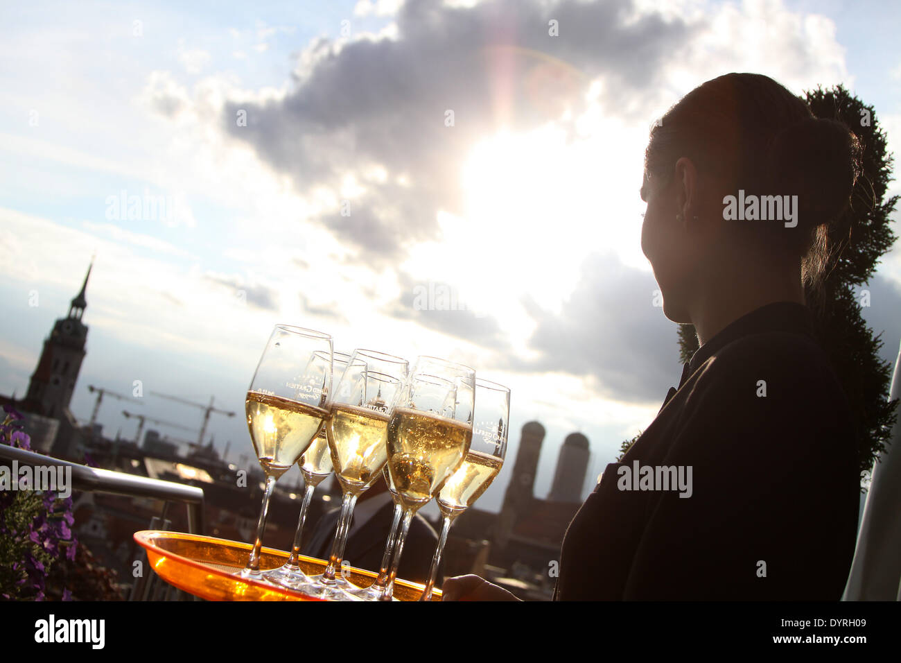 Champagne reception on the terrace of the Mandarin Oriental in Munich ...