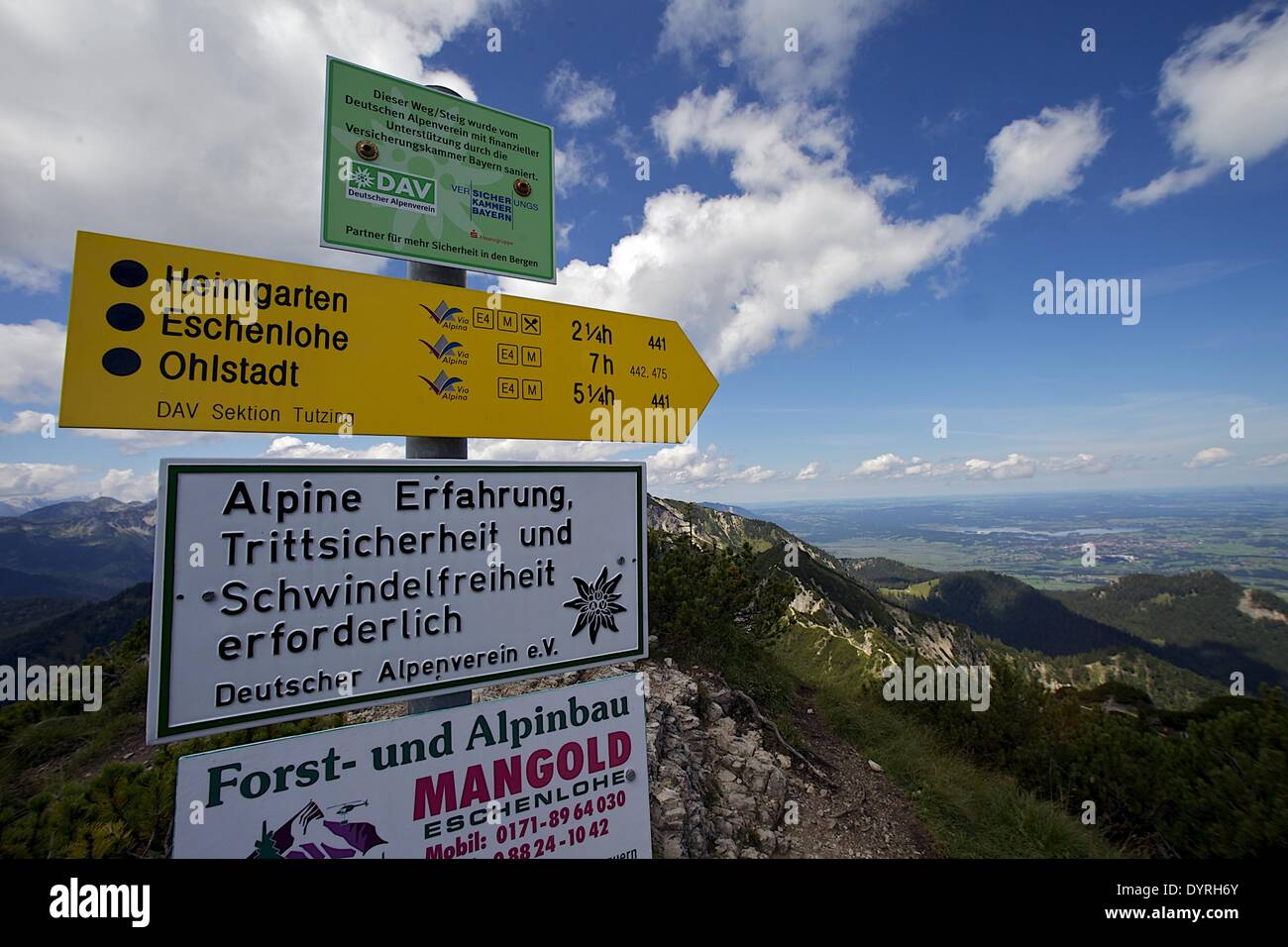 Trail head with warning signs hi-res stock photography and images - Alamy
