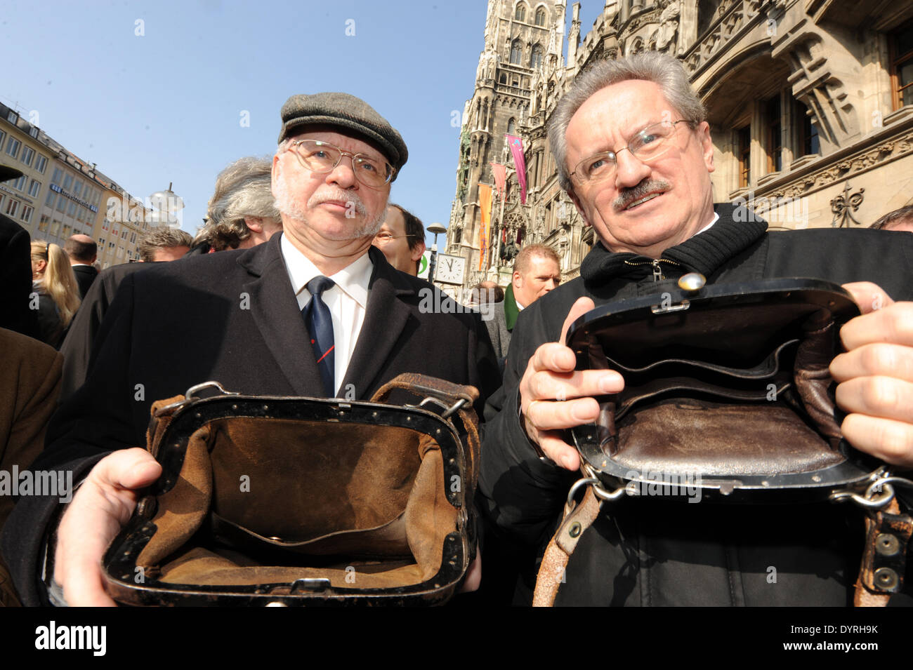 Christian Ude and Ernst Wolowicz at the wallet washing on Ash Wednesday ...