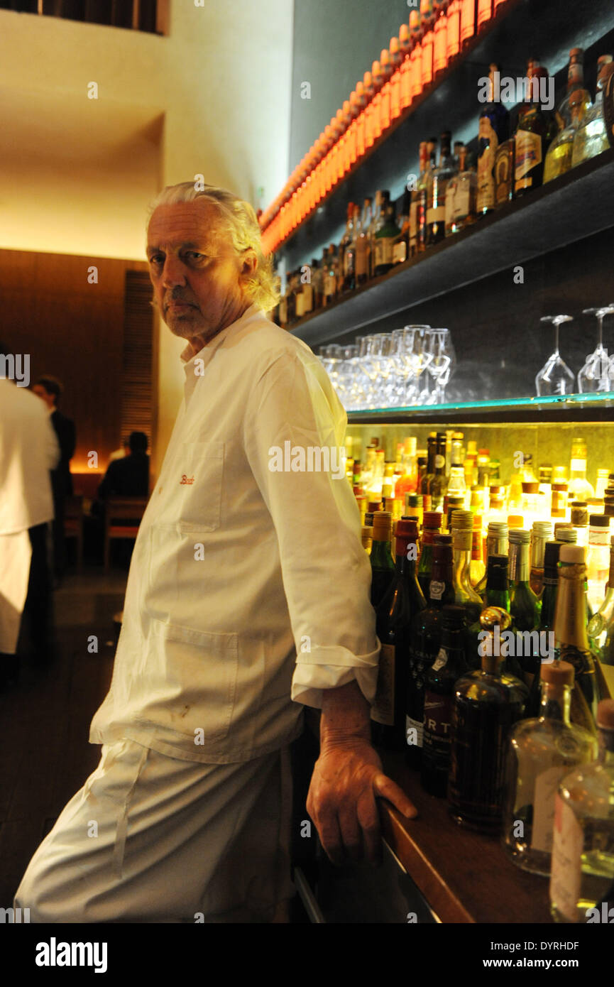 Schumann's bar hi-res stock photography and images - Alamy