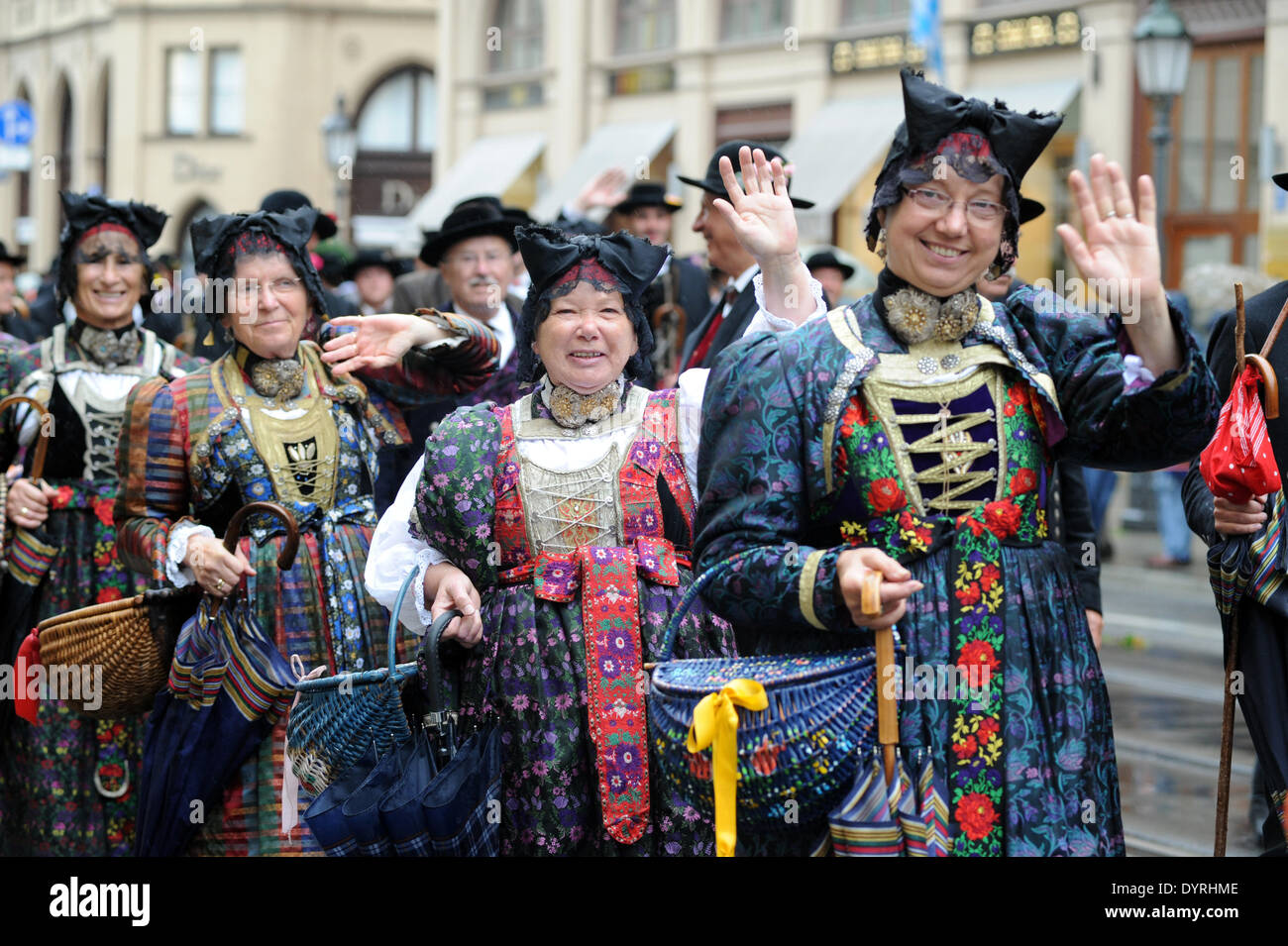 Traditional Costume Parade during the Munich Oktoberfest, 2011 Stock ...