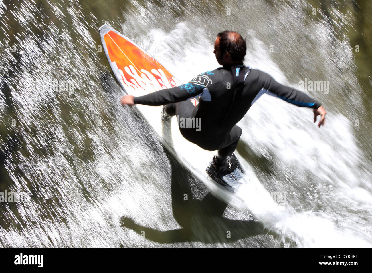 Raft landing hi-res stock photography and images - Alamy