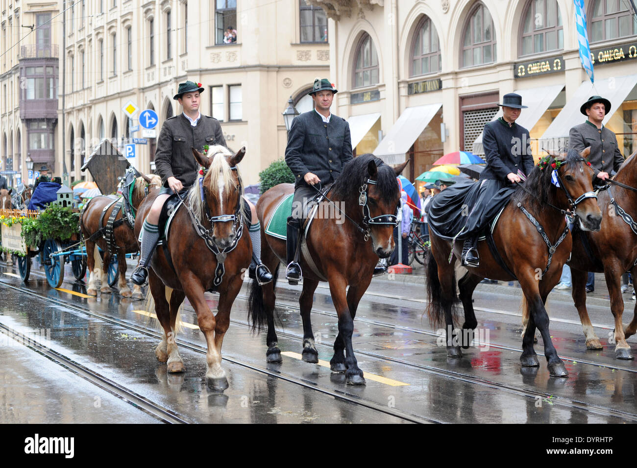 Oktoberfest costume and riflemens parade hi-res stock photography and ...
