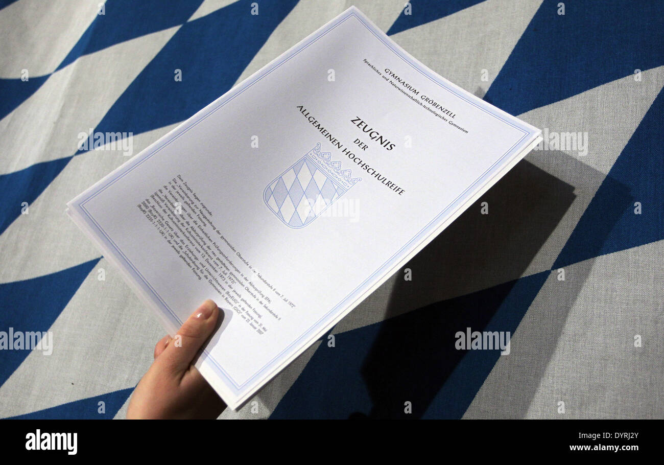 Issuing abitur certificates in the viscardi gymnasium in ...