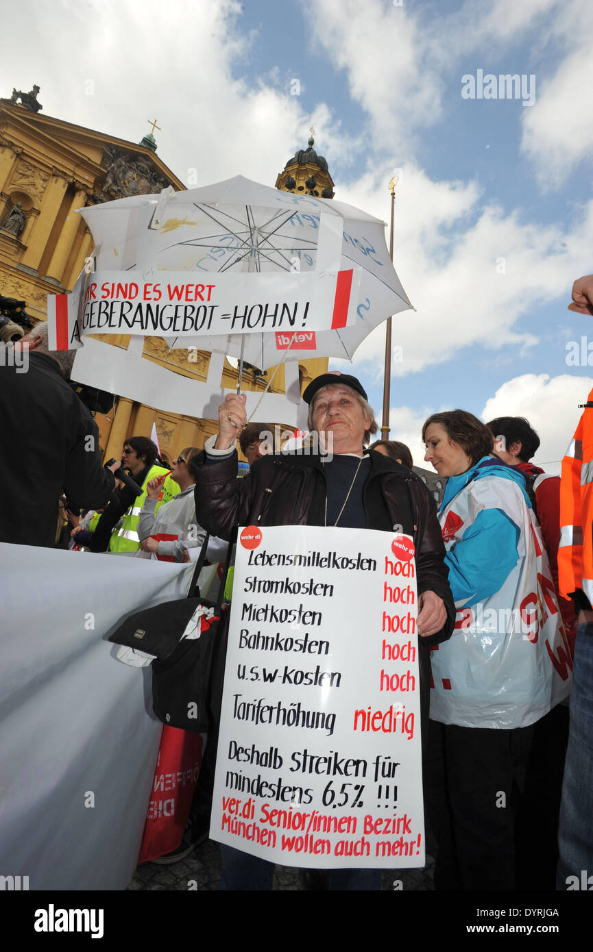 Workers strike poster hi-res stock photography and images - Alamy