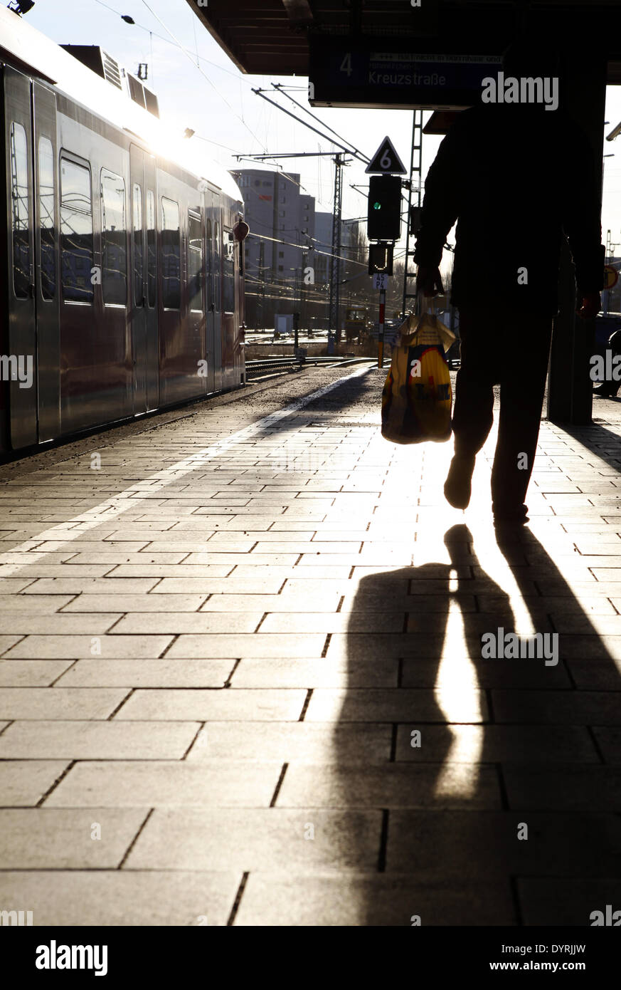 S-Bahn platform at Ostbahnhof in Munich, 2012 Stock Photo - Alamy