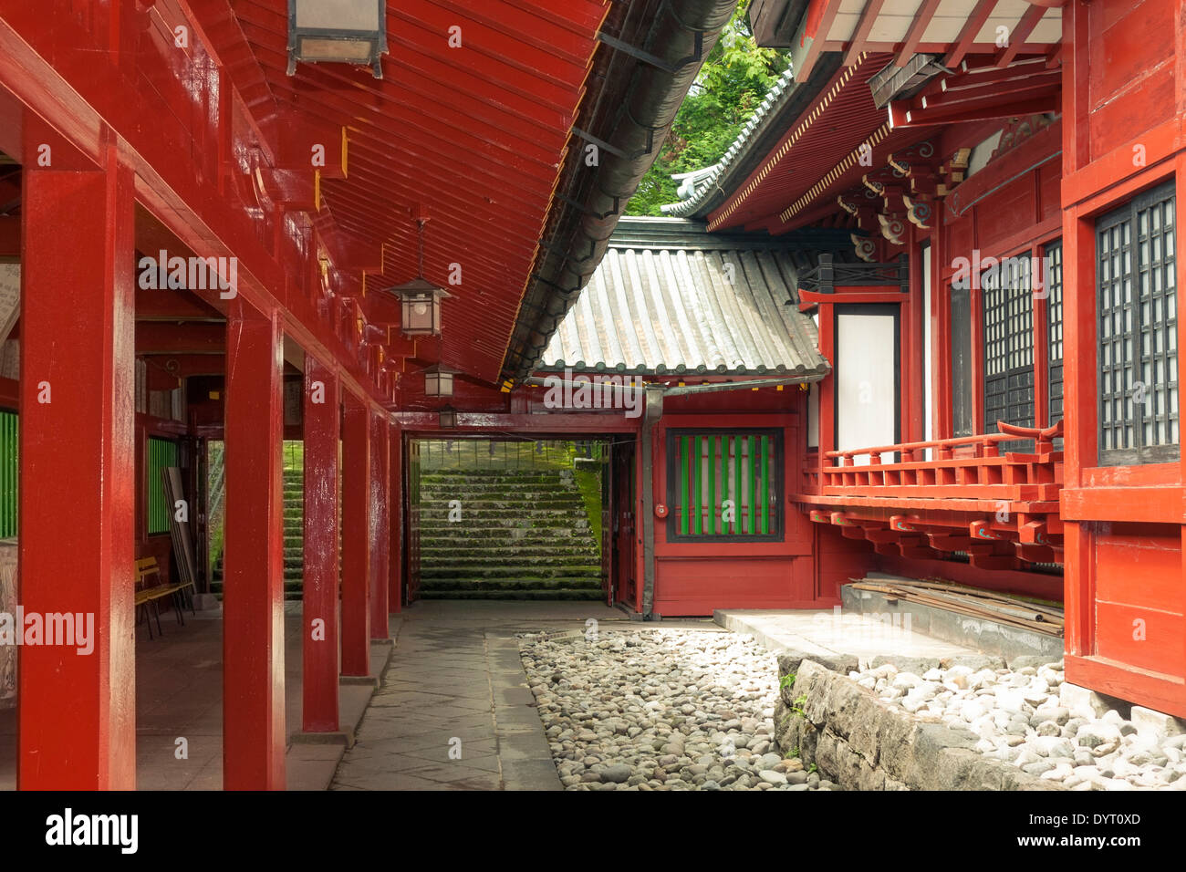 Japanese red temple hi-res stock photography and images - Alamy