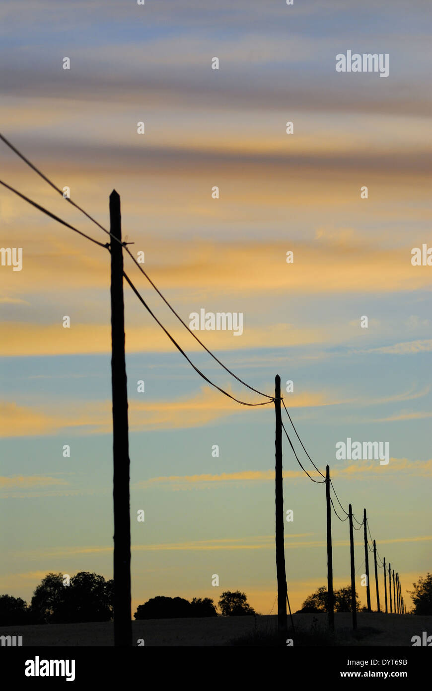 Countryside cables hi-res stock photography and images - Alamy