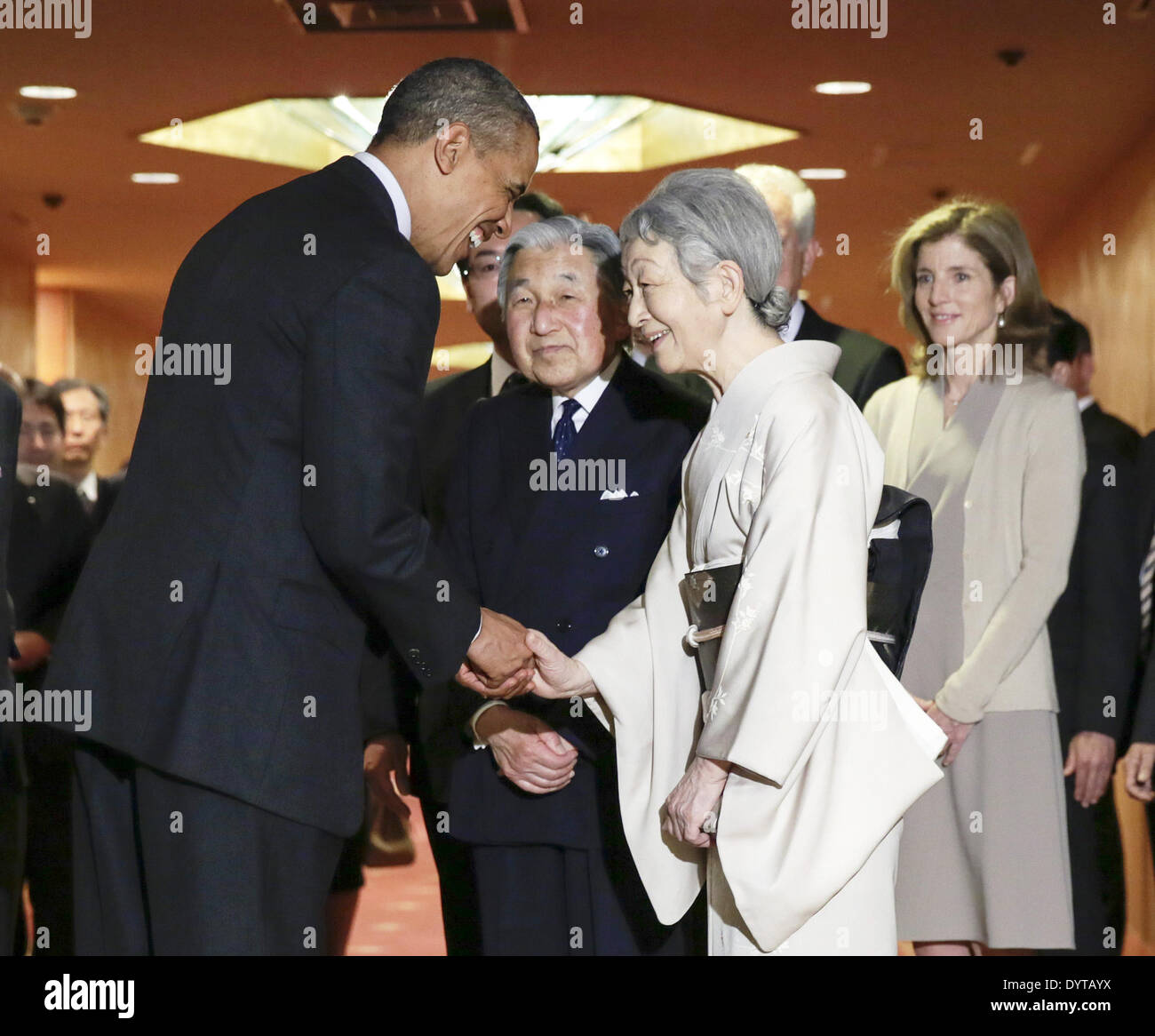 Tokyo, TOKYO, JAPAN. 25th Apr, 2014. US President Barack Obama (L) bids ...