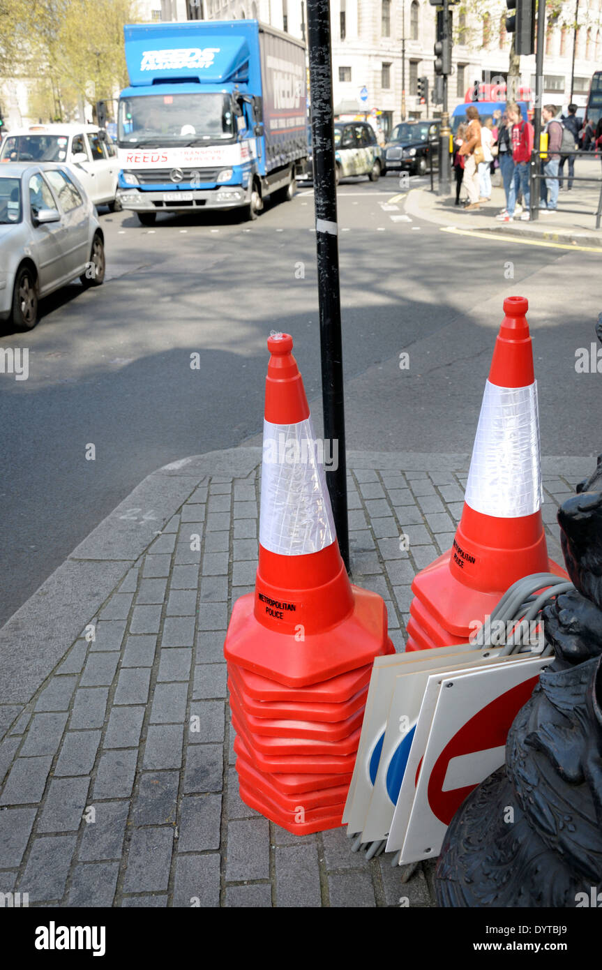 London, England, UK. Traffic signs and cones by the roadside Stock ...