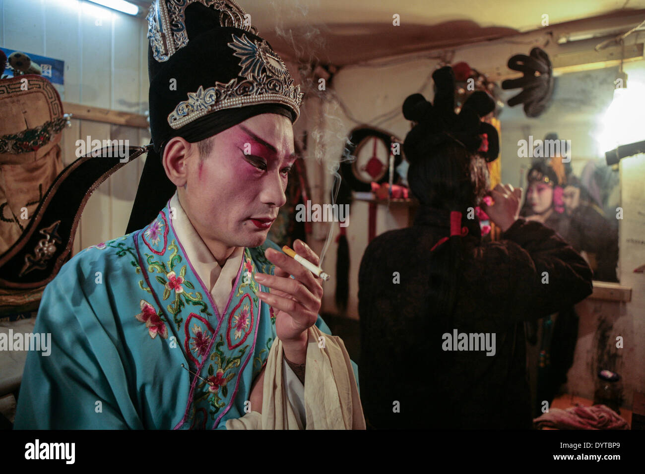 General with a cigarette hi-res stock photography and images - Alamy