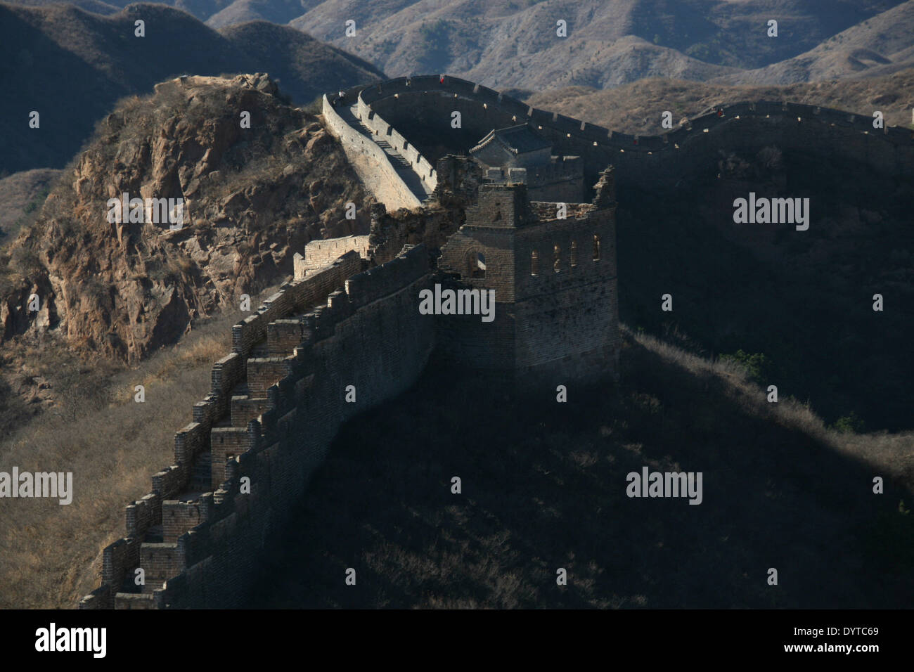 Broken lin hi-res stock photography and images - Alamy