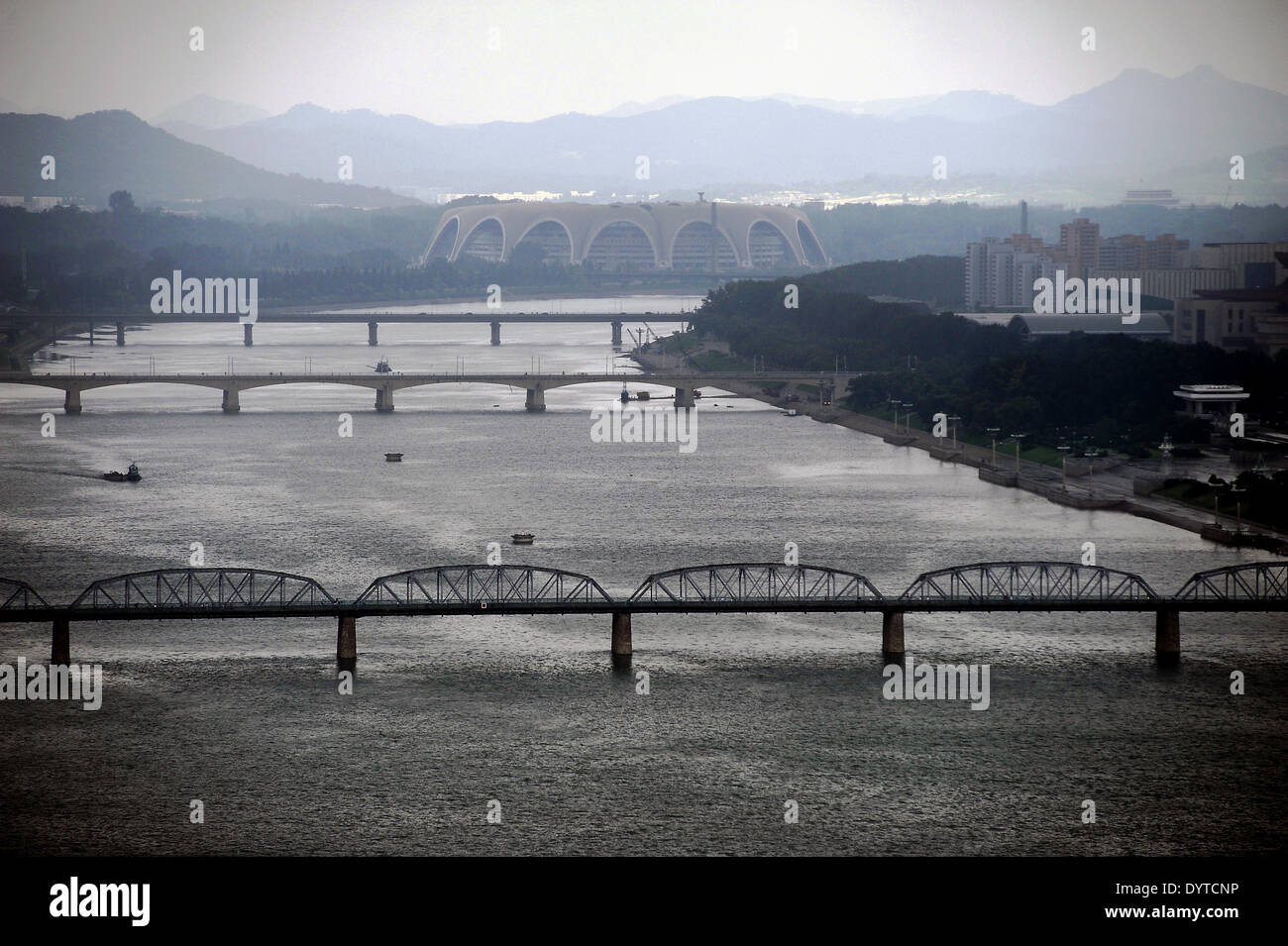 View of the Taedong River Stock Photo - Alamy