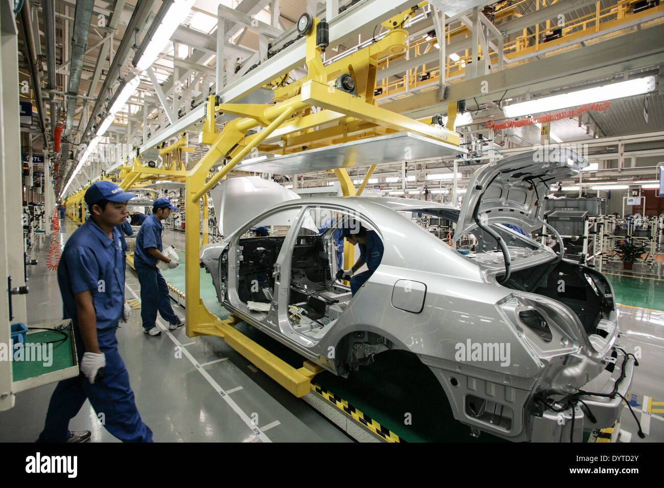 Geely holdings hi-res stock photography and images - Alamy