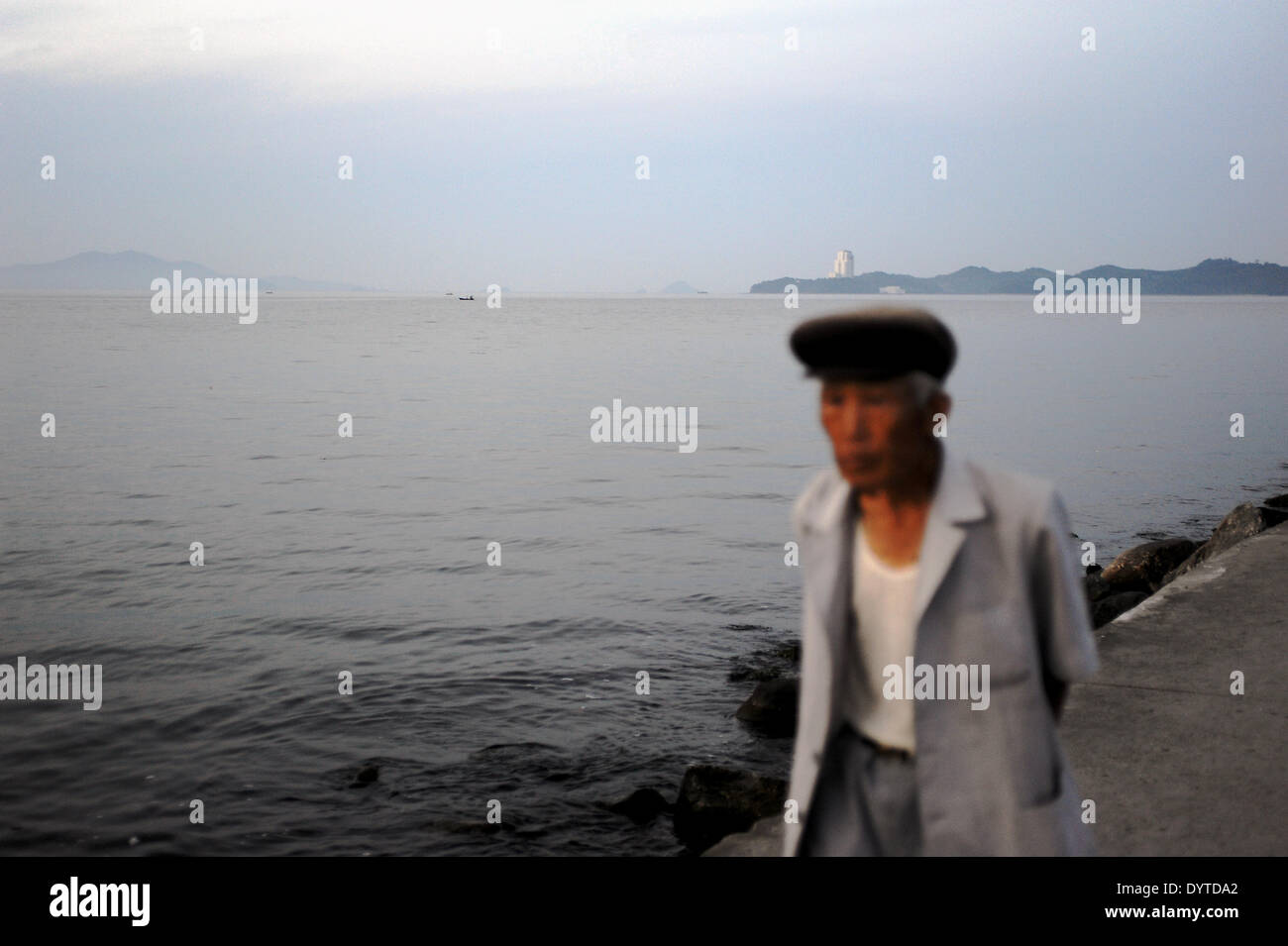 Old man at the sea Stock Photo - Alamy