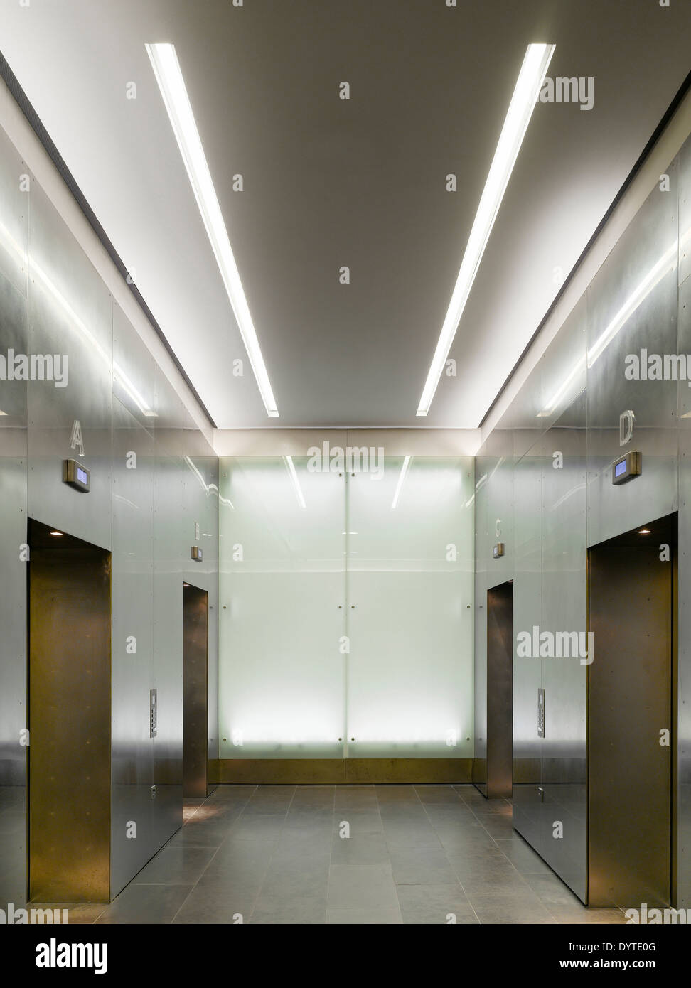 Lift lobby office building hi-res stock photography and images - Alamy