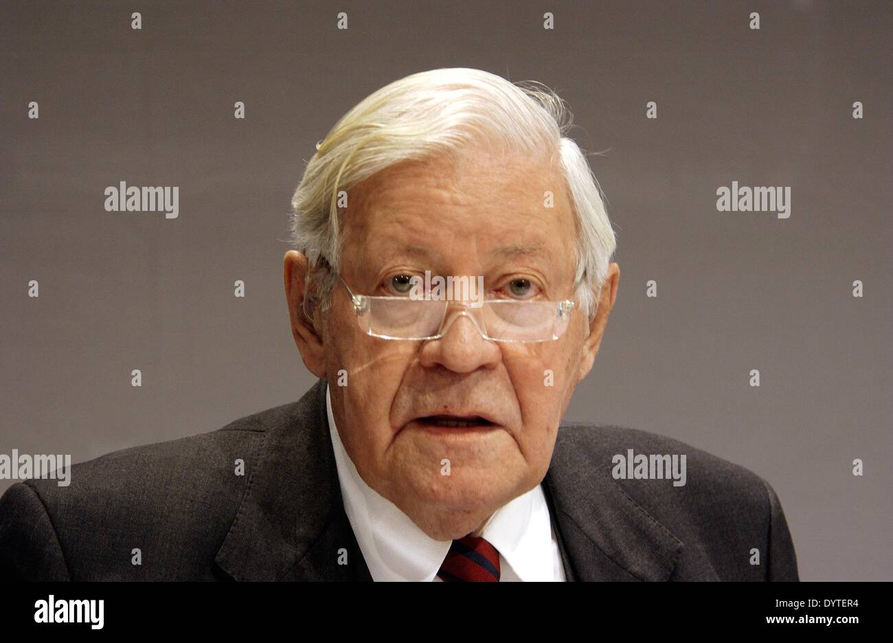 Economy business finance media politics personalities portraits europe ...