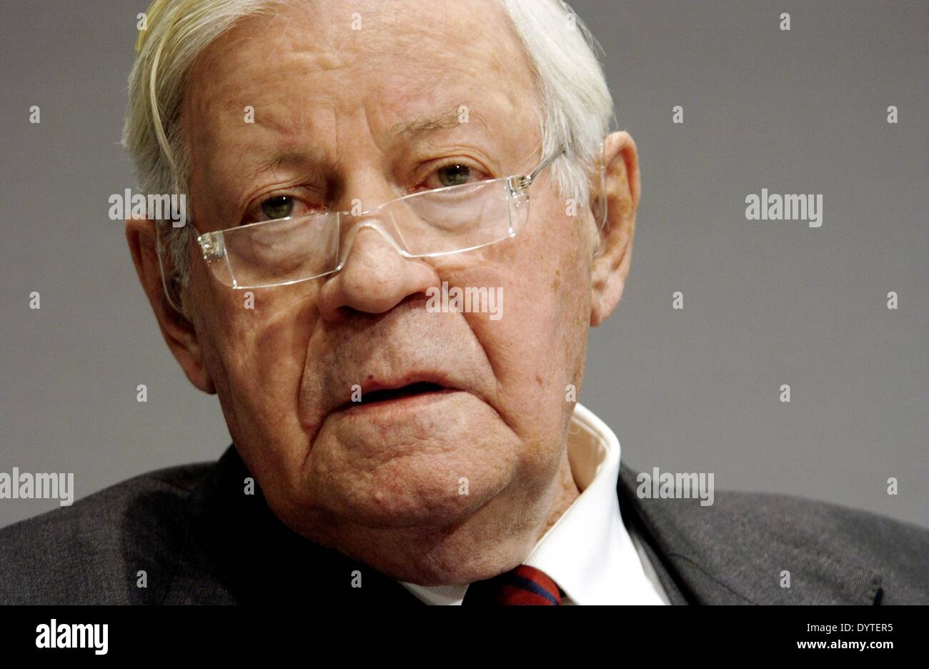 Economy business finance media politics personalities portraits europe ...