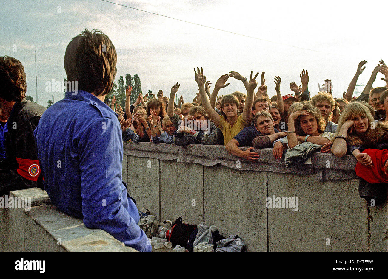 07 19 1988 hi-res stock photography and images - Alamy