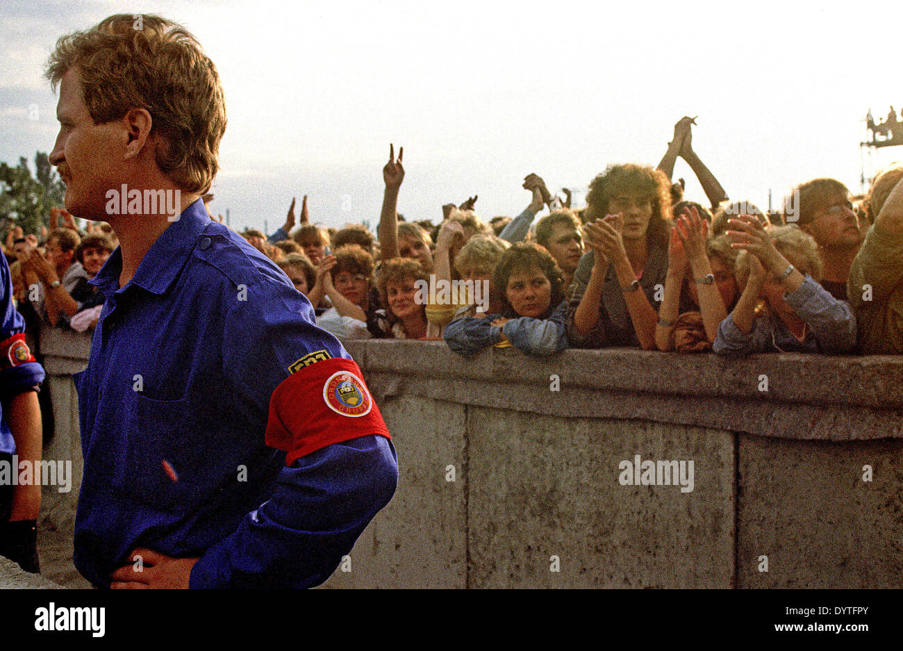 Fdj youth hi-res stock photography and images - Alamy