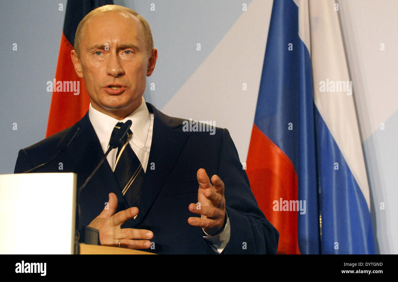 Vladimir Putin 2005 High Resolution Stock Photography and Images - Alamy Vladimir Putin 2005 High Resolution Stock Photography and Images - Alamy