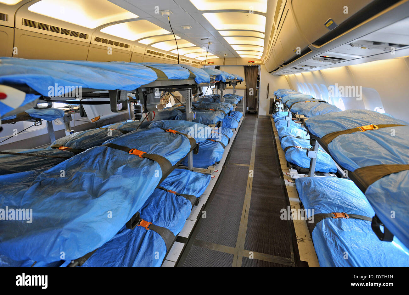 Medevac hospital hi-res stock photography and images - Alamy