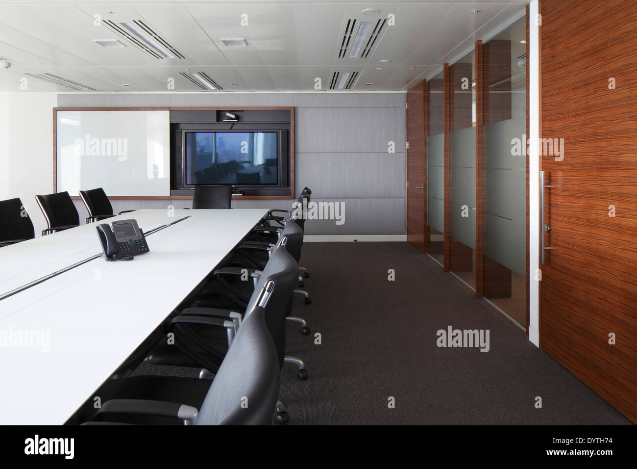 No one for commercial wall buildings buildings hi-res stock photography ...