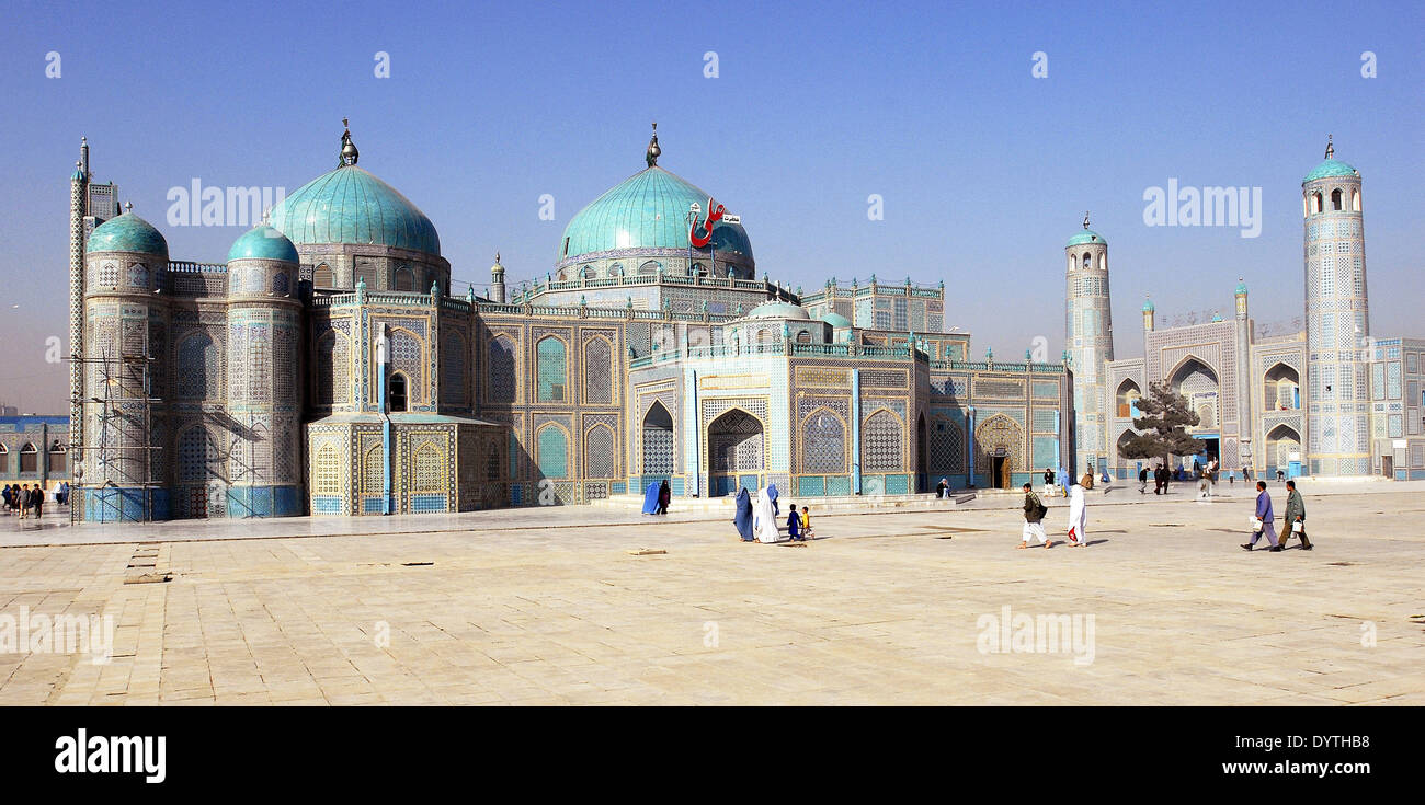 Blue mosque mazar e sharif hi-res stock photography and images - Alamy