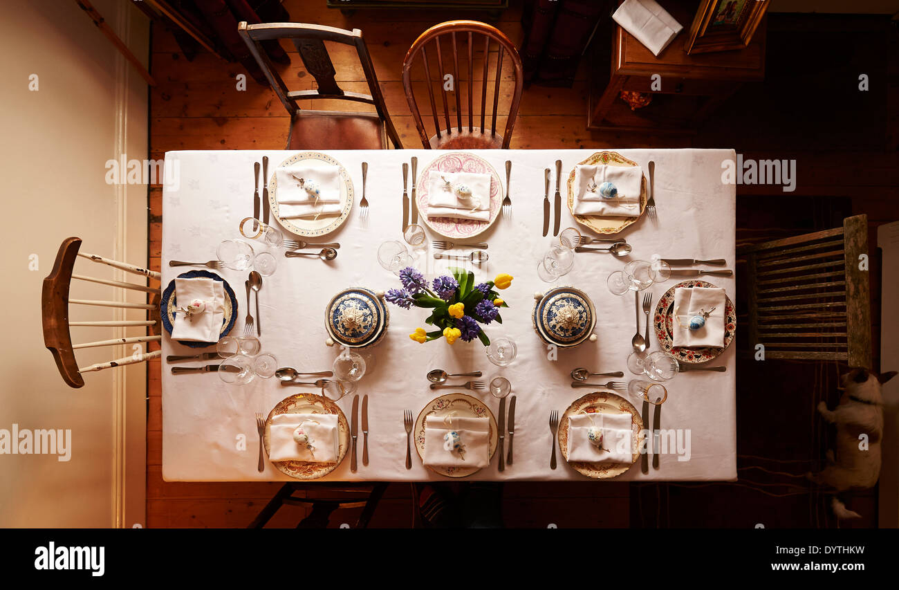 Formal dinner setting silverware hi-res stock photography and images ...