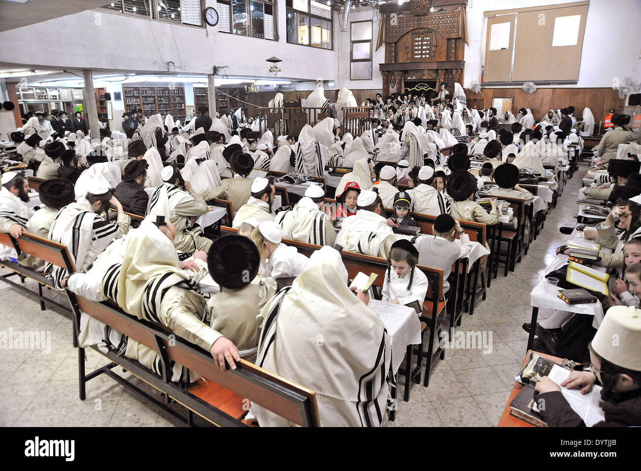 Mea shearim jewish orthodox district hi-res stock photography and ...