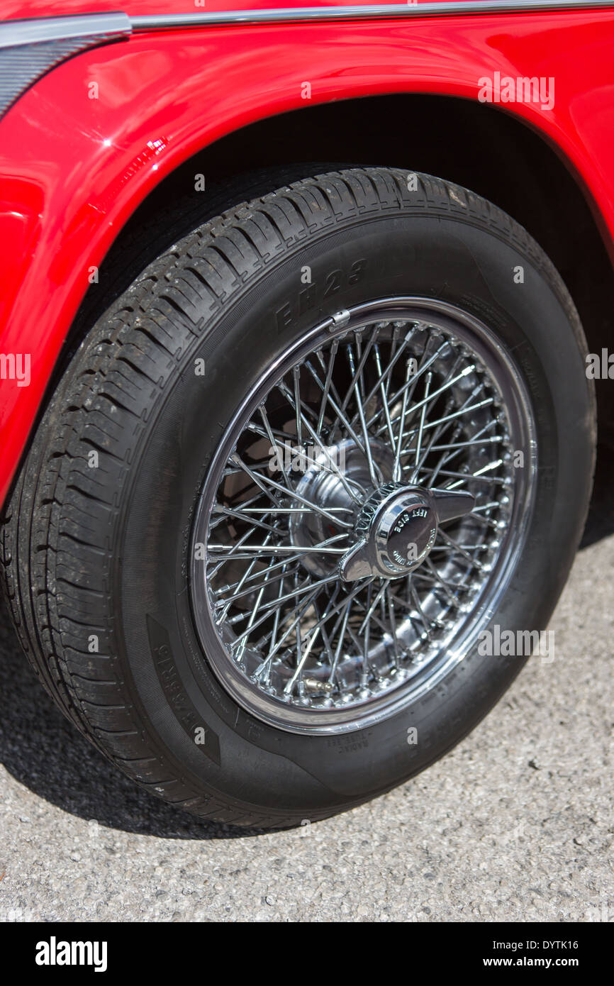 Wire spokes car wheel hi-res stock photography and images - Alamy