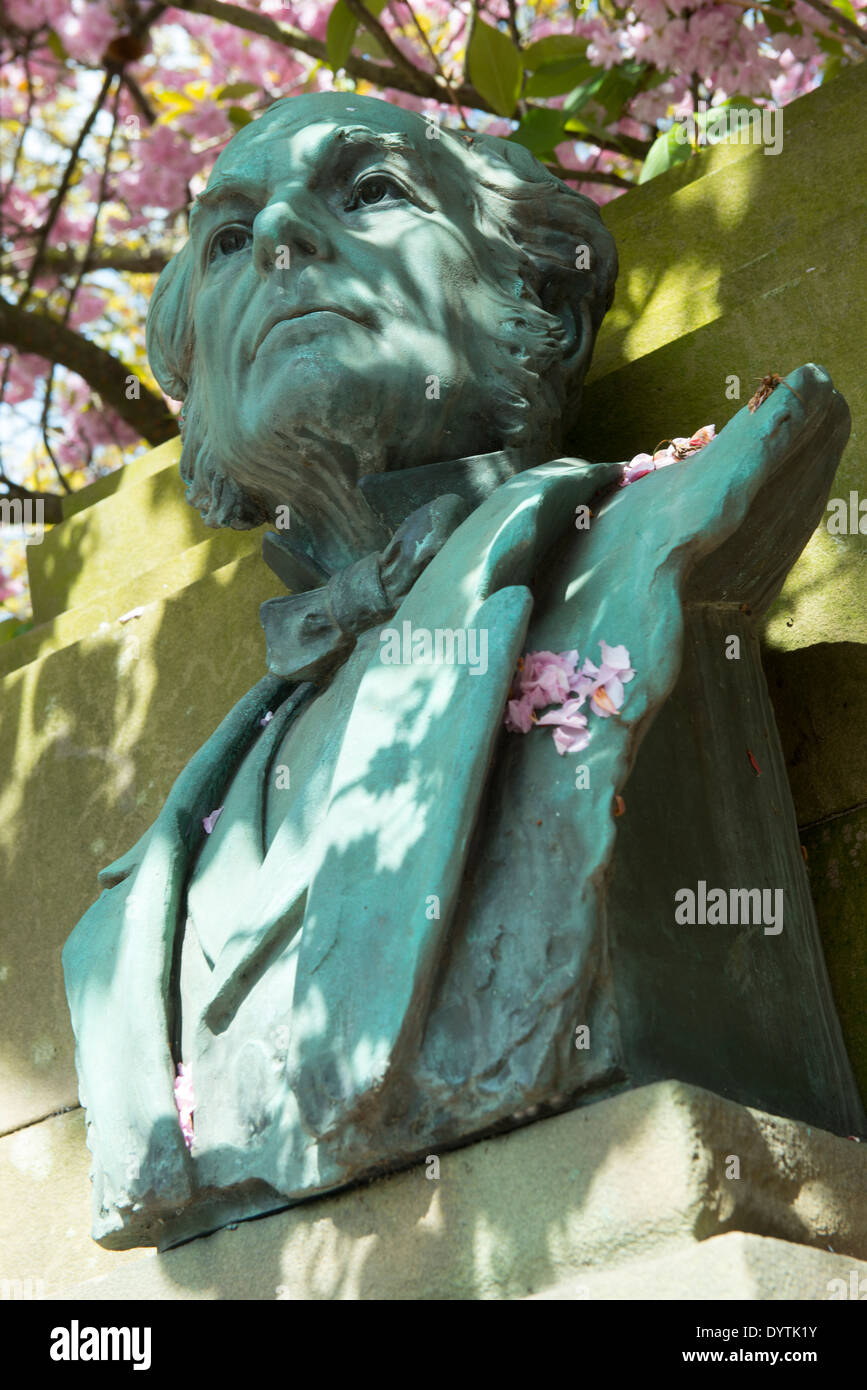 Samuel Morley statue surrounded by blossom at the Arboretum Park ...