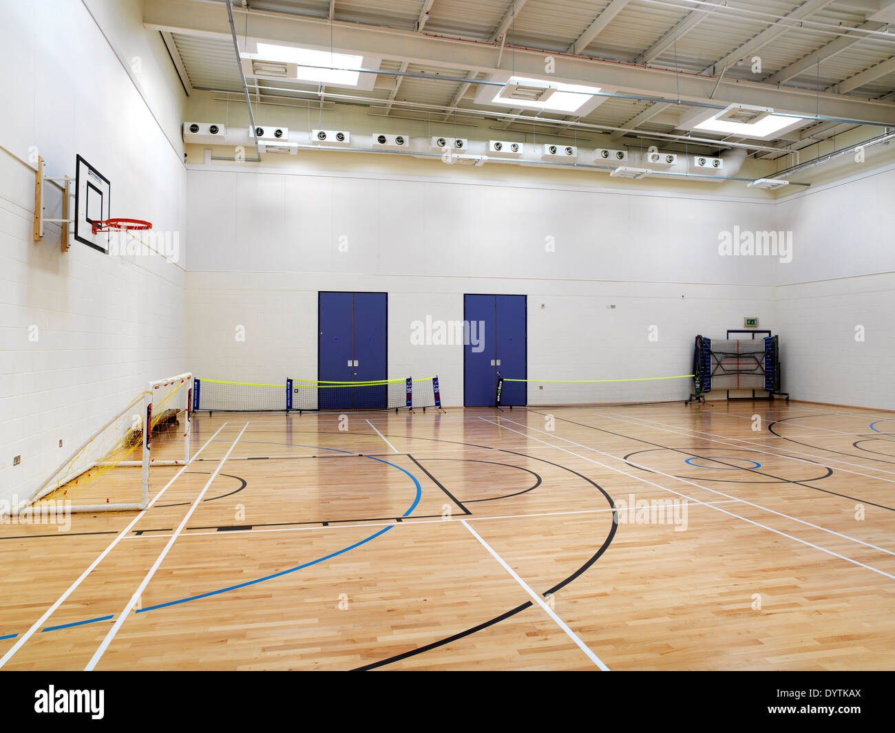 Sports hall hi-res stock photography and images - Alamy