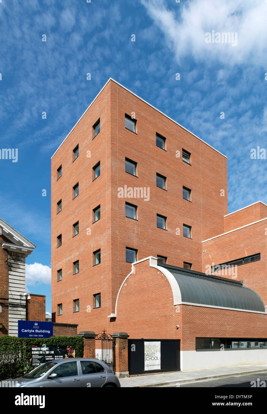 Exterior of the Kensington and Chelsea College Hortensia Road, Chelsea ...