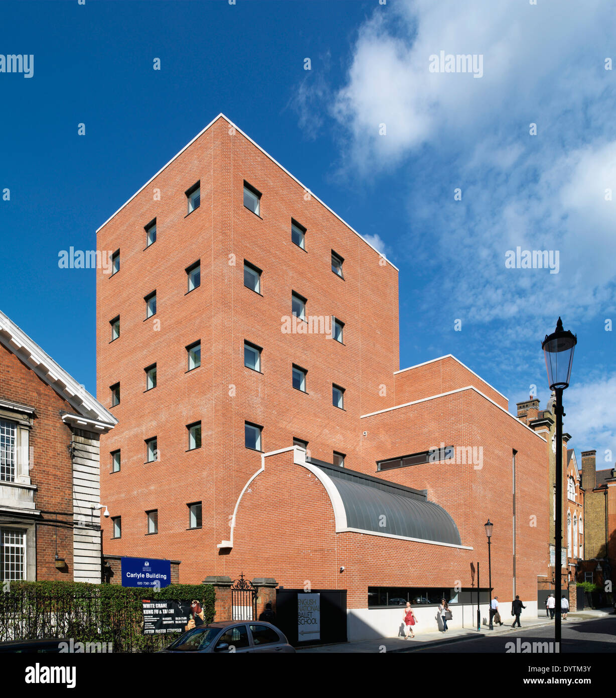 Exterior of the Kensington and Chelsea College Hortensia Road, Chelsea ...