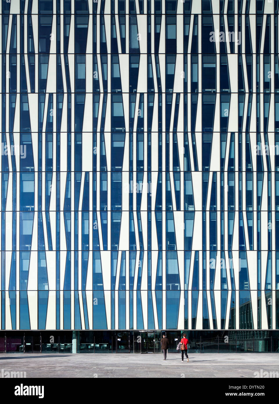 Exterior of Library building, Aberdeen University Stock Photo - Alamy