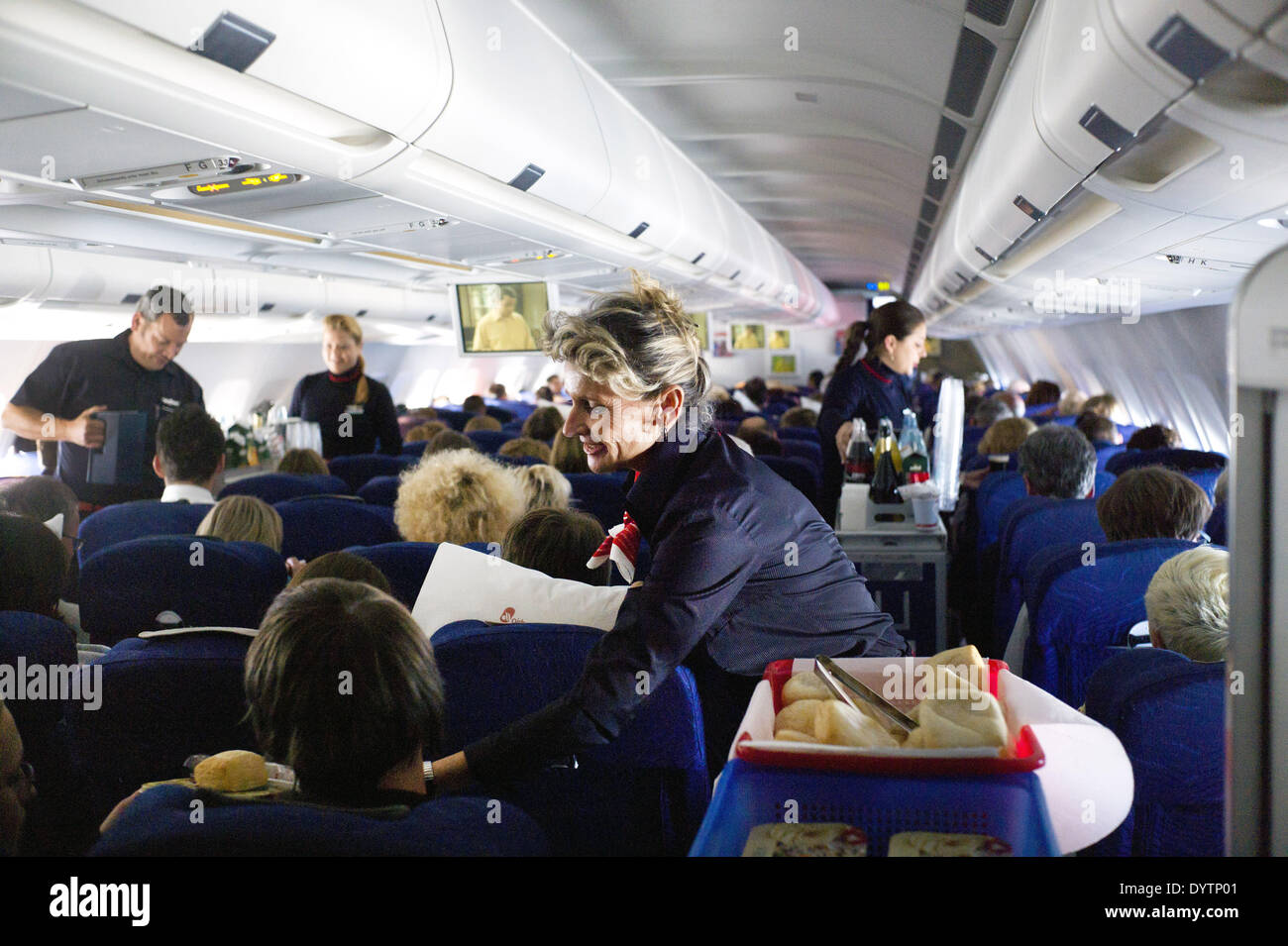 Flight attendance hi-res stock photography and images - Alamy